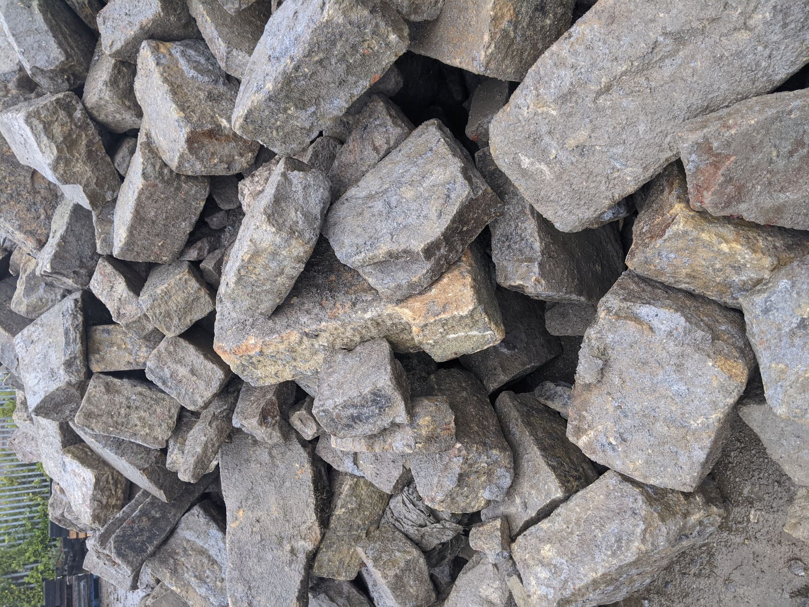 Super Reclaimed Yorkstone Walling | Prices Paving